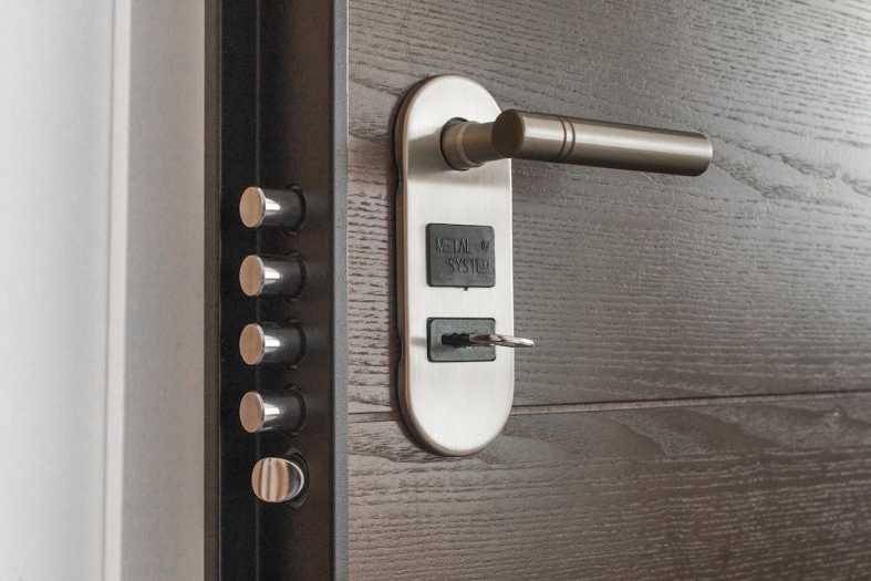 How Magnetic Lock Systems Work - Pros and Cons to Know